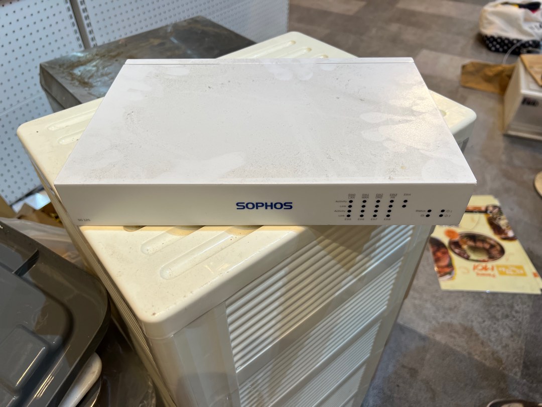 SOPHOS SG 125 firewall, 電腦＆科技, 商務用科技產品 - Carousell