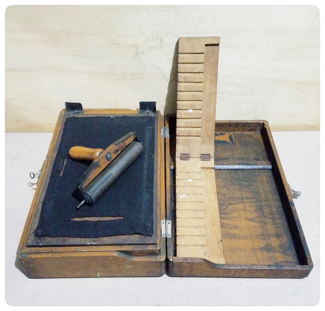 Tas Meja Sablon Nusco Duplicator 1955, Antik, Pajangan di Carousell