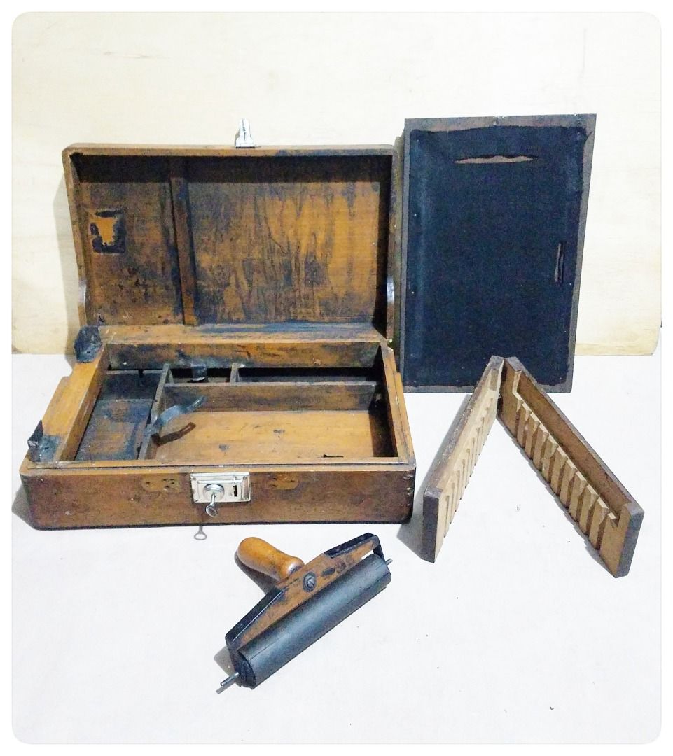 Tas Meja Sablon Nusco Duplicator 1955, Antik, Pajangan di Carousell