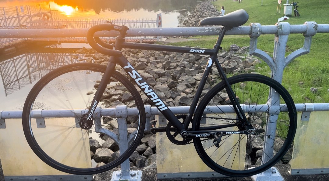 tsunami snm 100 full bike, Sports Equipment, Bicycles & Parts, Bicycles ...