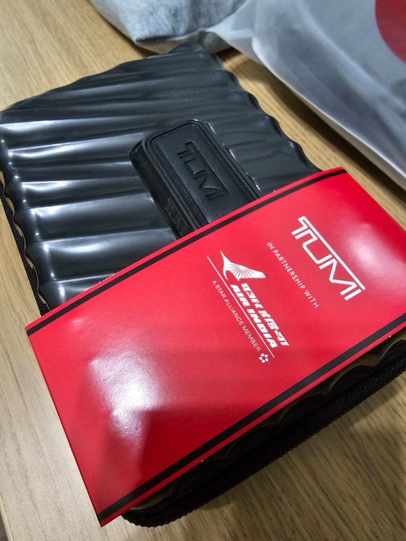 TUMI Amenity Kit and Pyjamas Set on Carousell
