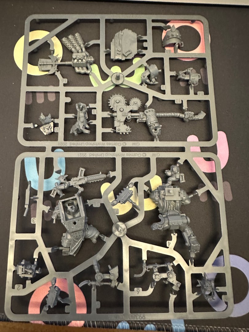 Warhammer 40K - WarBoss in Mega armor, Hobbies & Toys, Toys & Games on ...