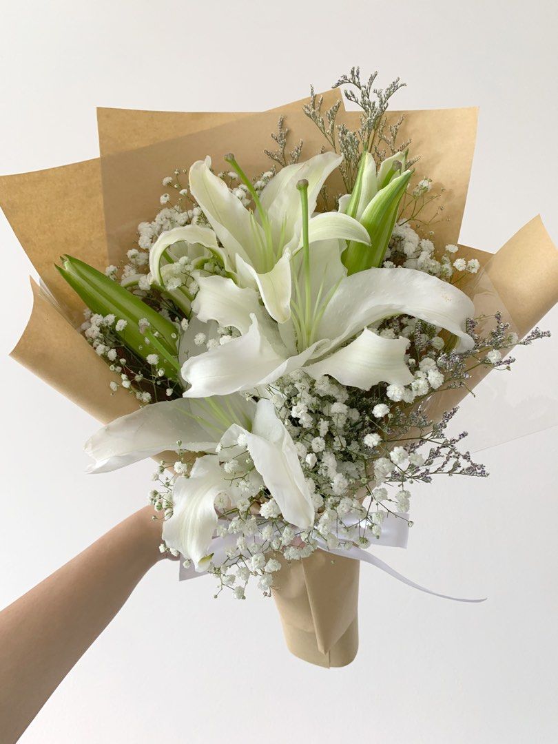 White lily bouquet, Hobbies & Toys, Stationery & Craft, Flowers ...
