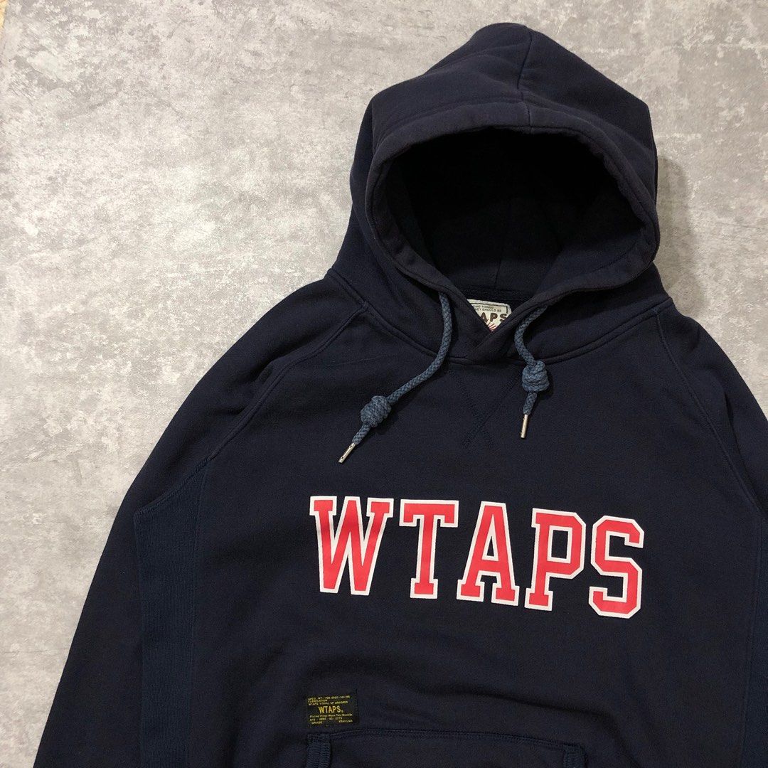WTAPS Font Logo Hoodie, Fesyen Pria, Pakaian , Baju Luaran di Carousell