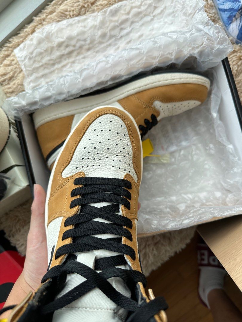 WTS air Jordan 1 high ROTY us 9.5, Men's Fashion, Footwear, Sneakers on ...