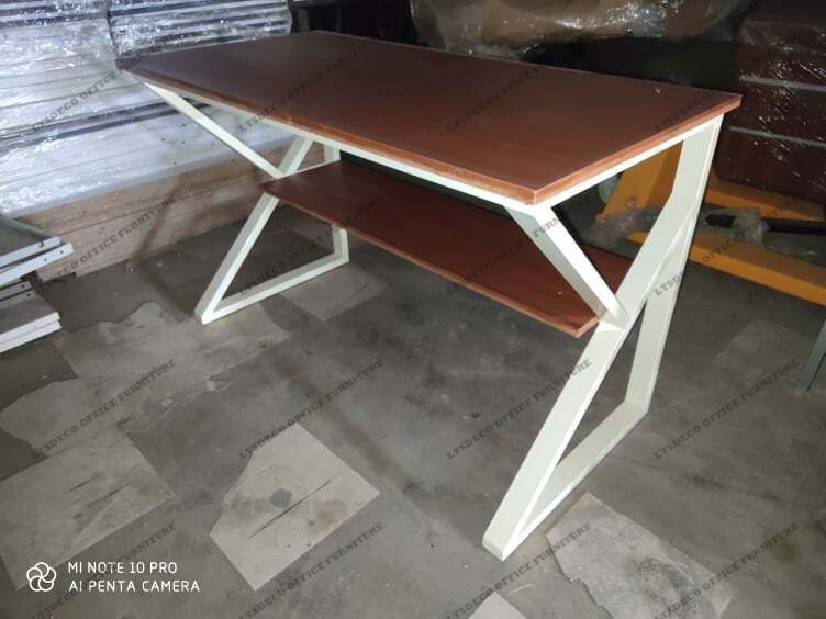 AFFORDABLE OFFICE TABLE FURNITURE // OFFICE PARTITION on Carousell