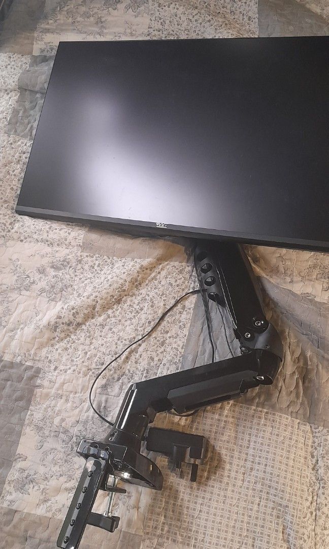Armageddon monitor with arm, Computers & Tech, Parts & Accessories ...