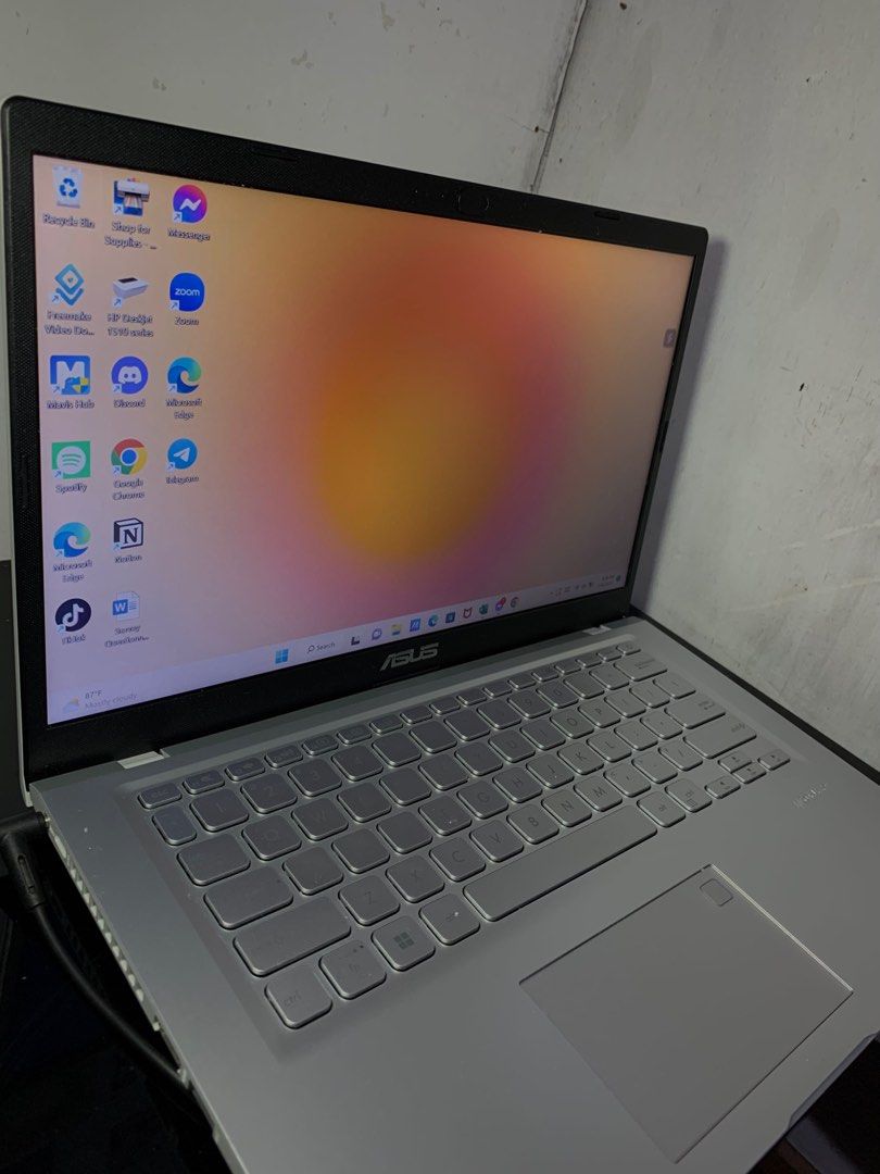 Asus Notebook iCore3, Computers & Tech, Laptops & Notebooks on Carousell