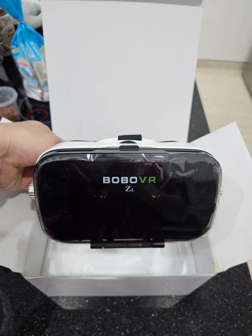 Bobo vr z4, Audio, Headphones & Headsets on Carousell