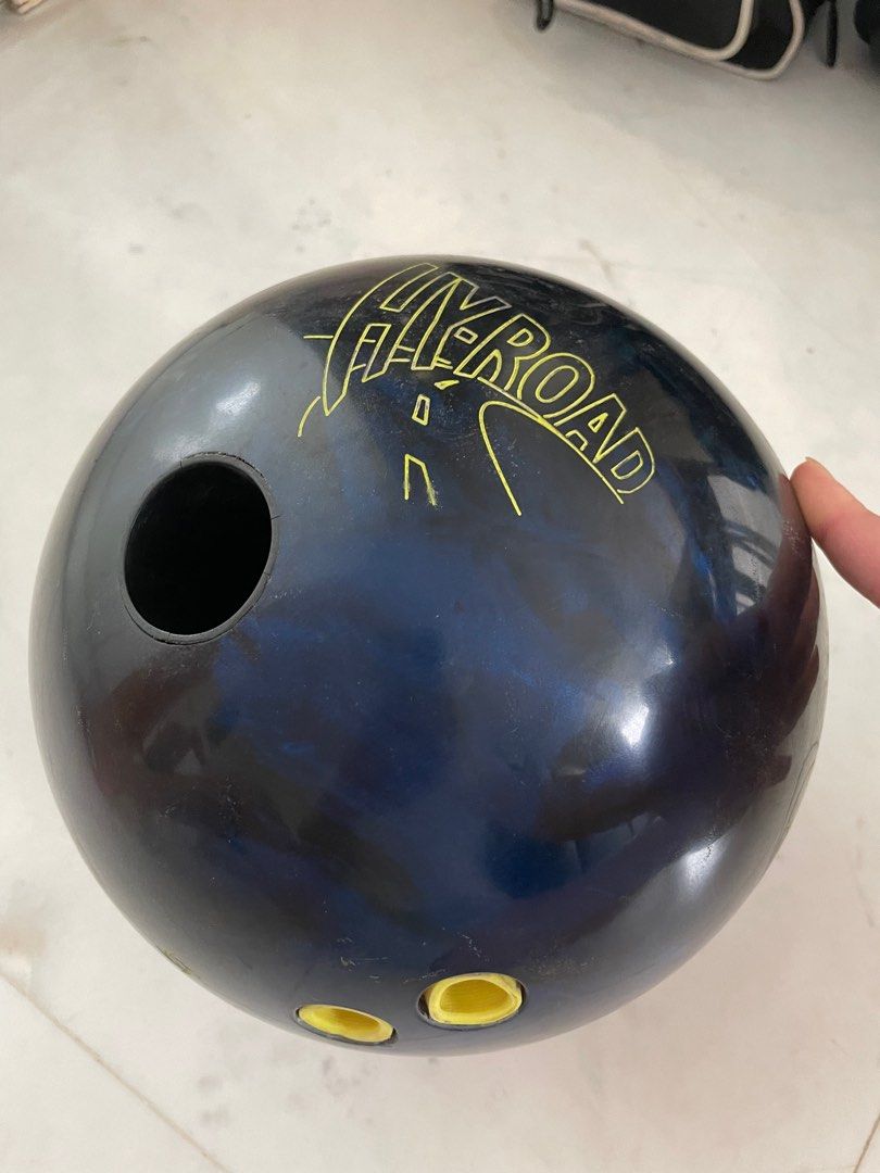 Bowling ball Hyroad, Sports Equipment, Sports & Games, Billiards ...