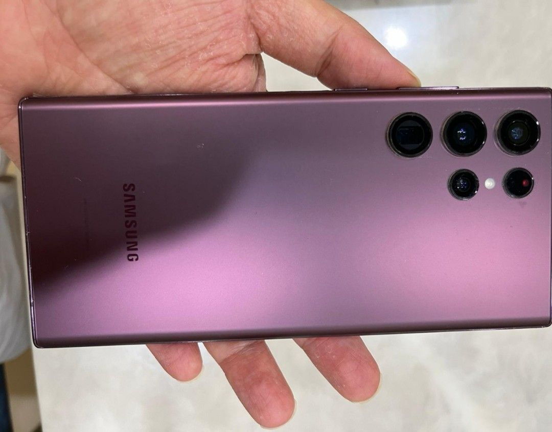 Burgundy Samsung Galaxy S22 Ultra 5G, Mobile Phones & Gadgets, Mobile ...