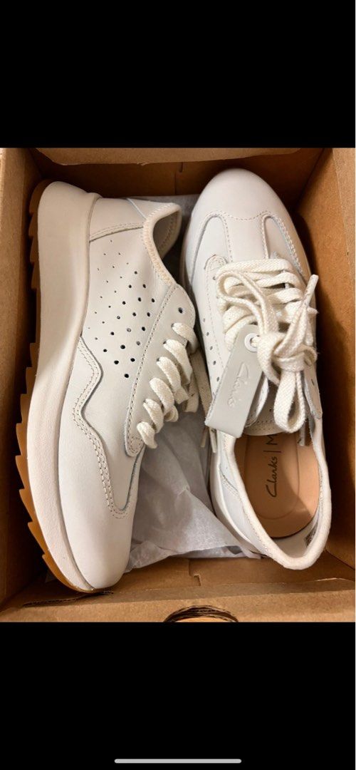Clarks (NEW with box), Women's Fashion, Footwear, Sneakers on Carousell