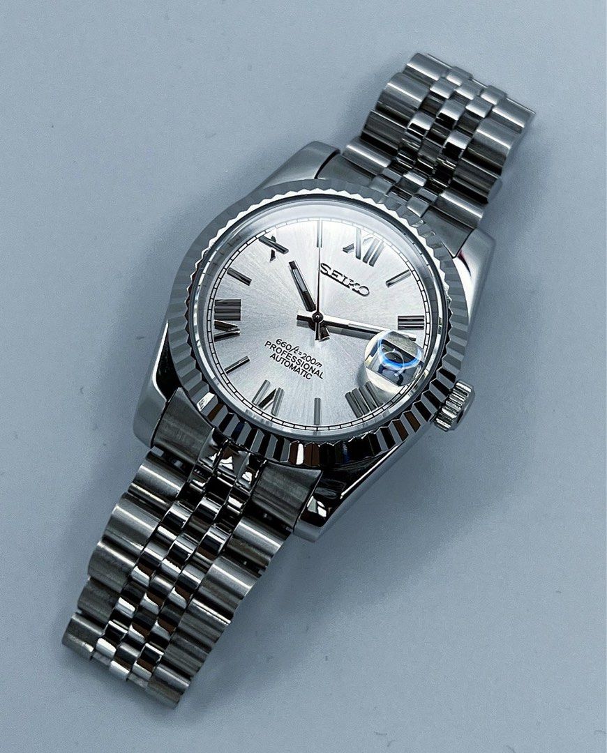 Custom Seiko Mod Fluted Roman DateJust in Silver 36mm, Men's Fashion ...