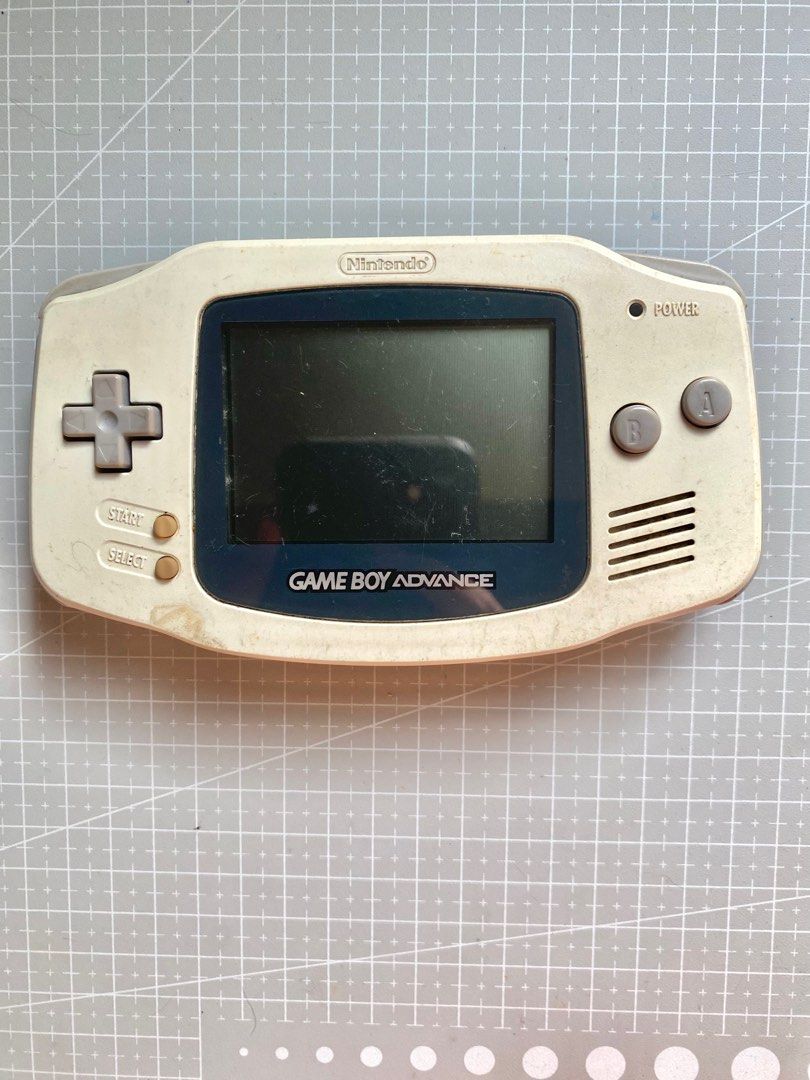 Gameboy Advance GBA AGB - 001 (White), Video Gaming, Video Game Consoles, Nintendo on Carousell