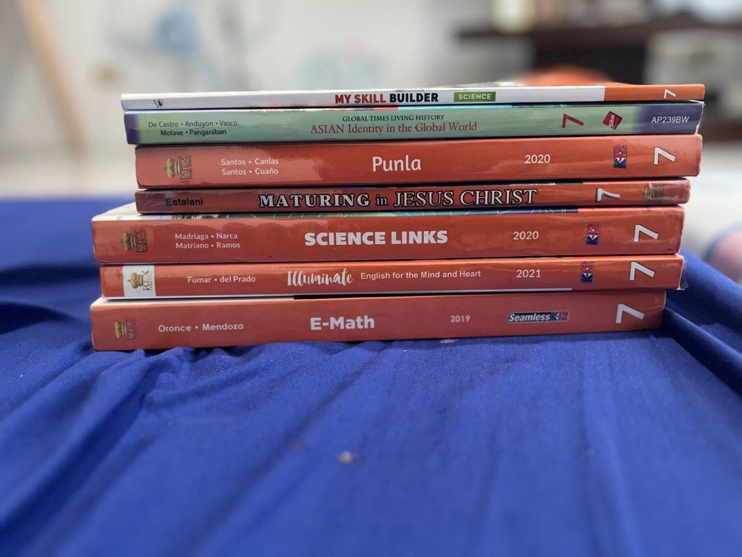 Grade 7 books preloved, Hobbies & Toys, Books & Magazines, Textbooks on Carousell