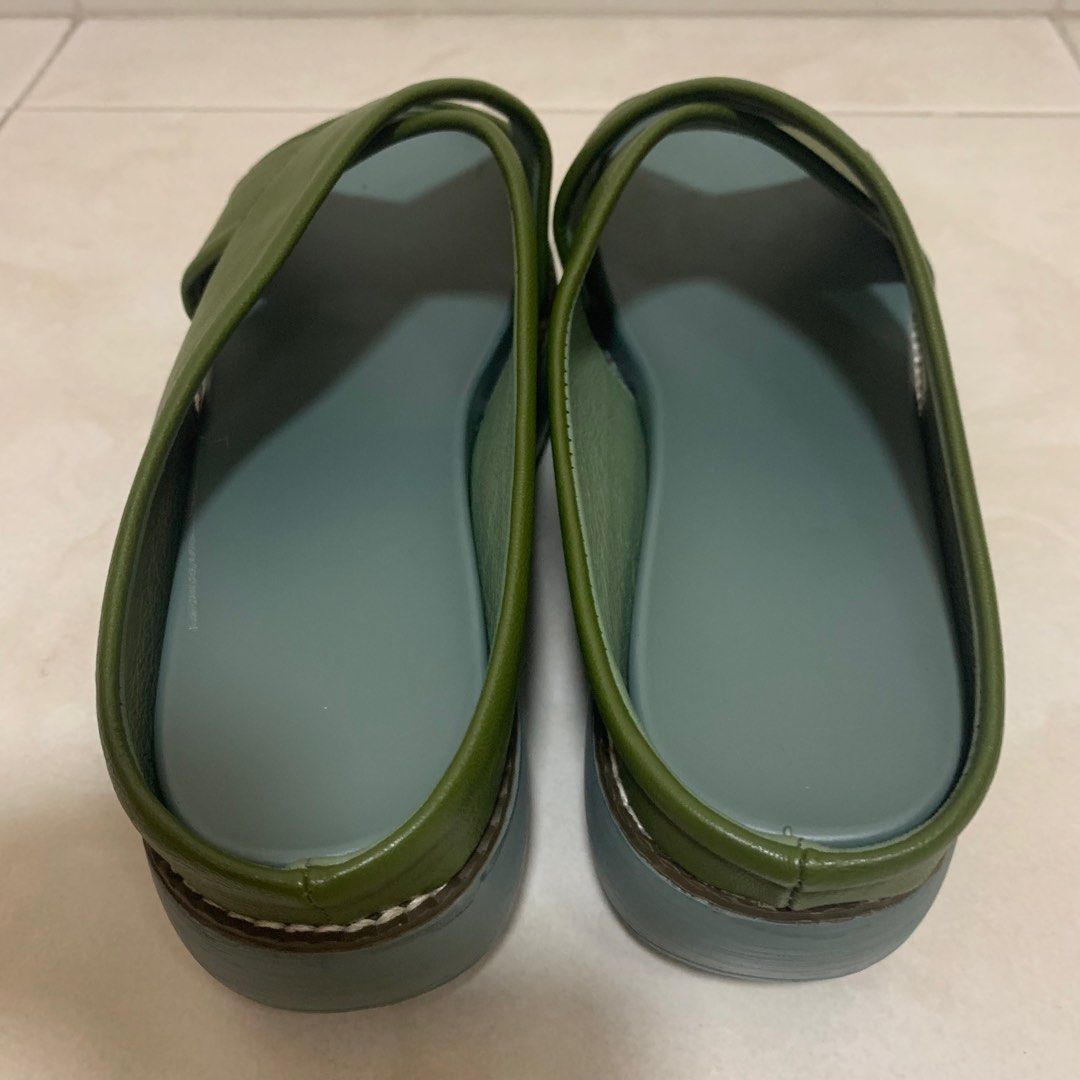 Green Cushioned Platform Slides, Women's Fashion, Footwear, Flipflops ...