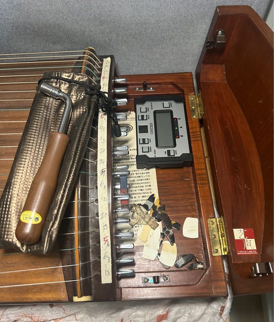 GU ZHENG set. Tuned + stands & bag, Hobbies & Toys, Music & Media ...