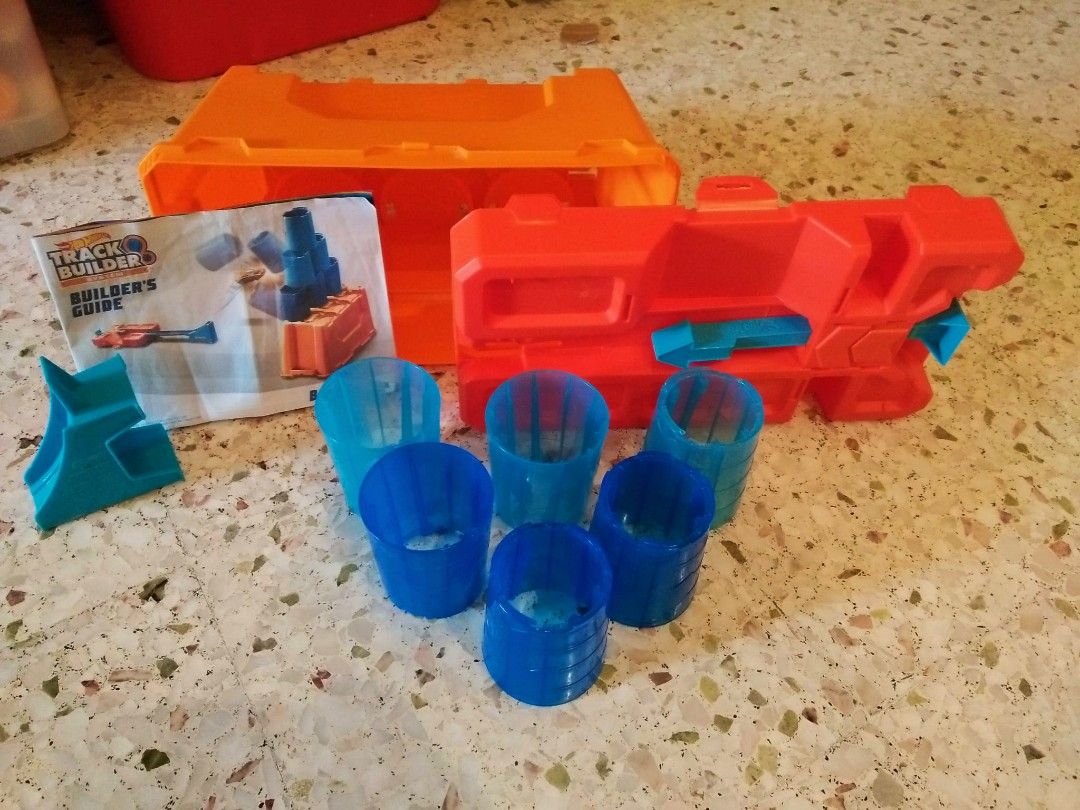 Hot wheels Barrel Box, Hobbies & Toys, Toys & Games on Carousell