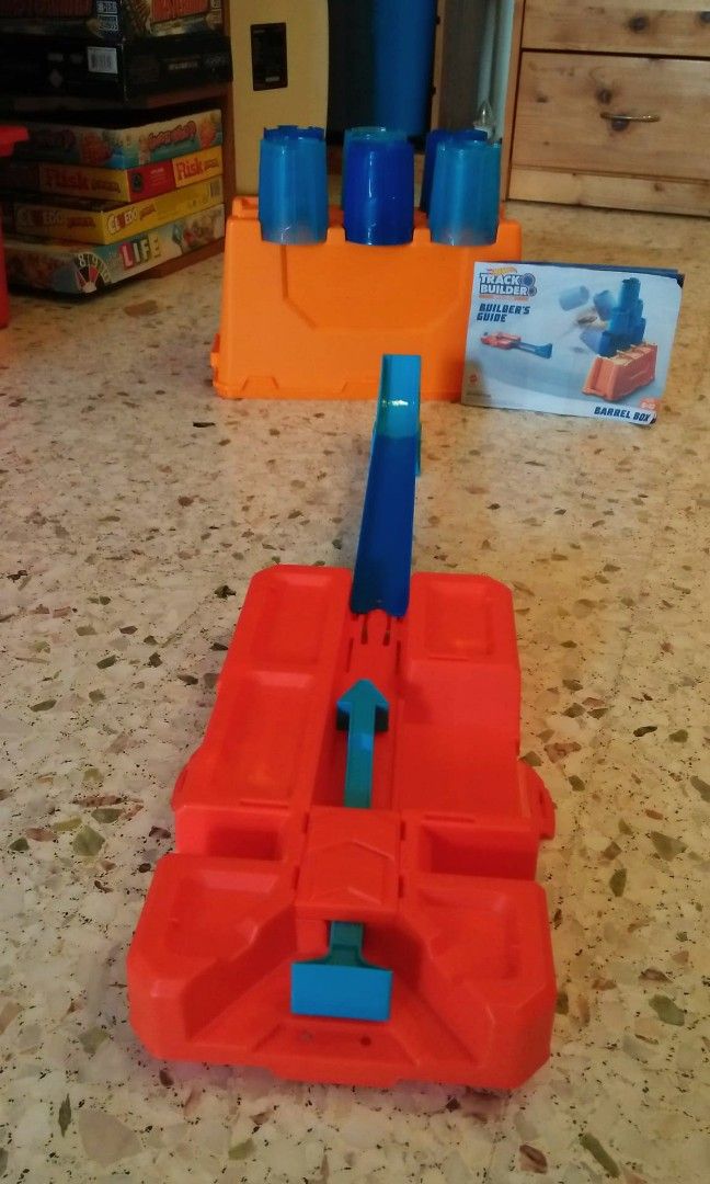 Hot wheels Barrel Box, Hobbies & Toys, Toys & Games on Carousell