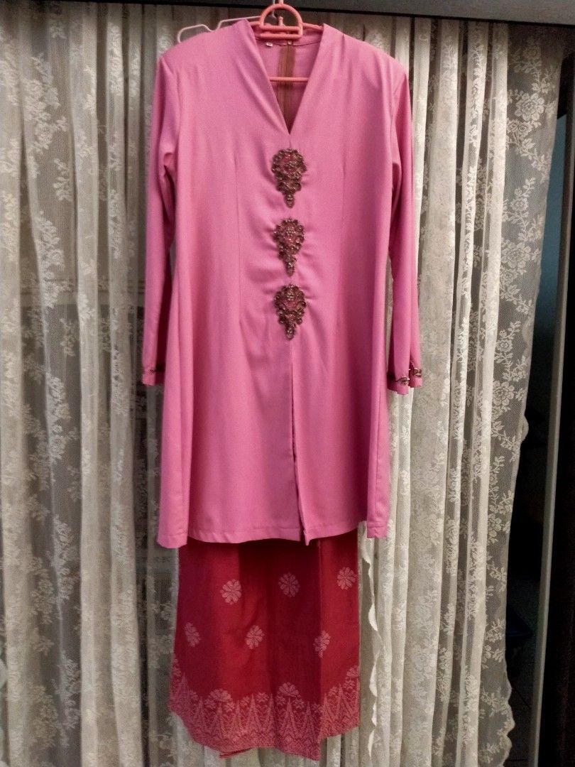 Kurung ala Kebaya moden, Women's Fashion, Muslimah Fashion, Baju Kurung ...