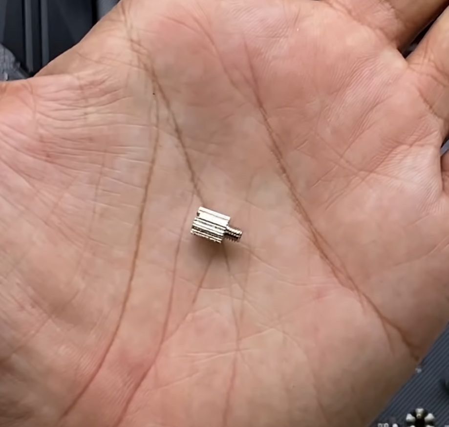 Looking for M.2 NVME SSD Standoff and screw that fits Gigabyte B450 ...