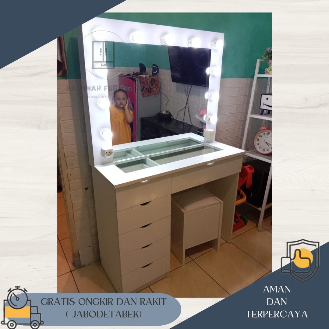 Meja Rias lampu led full cermin ukuran standar, Perabotan Rumah di ...