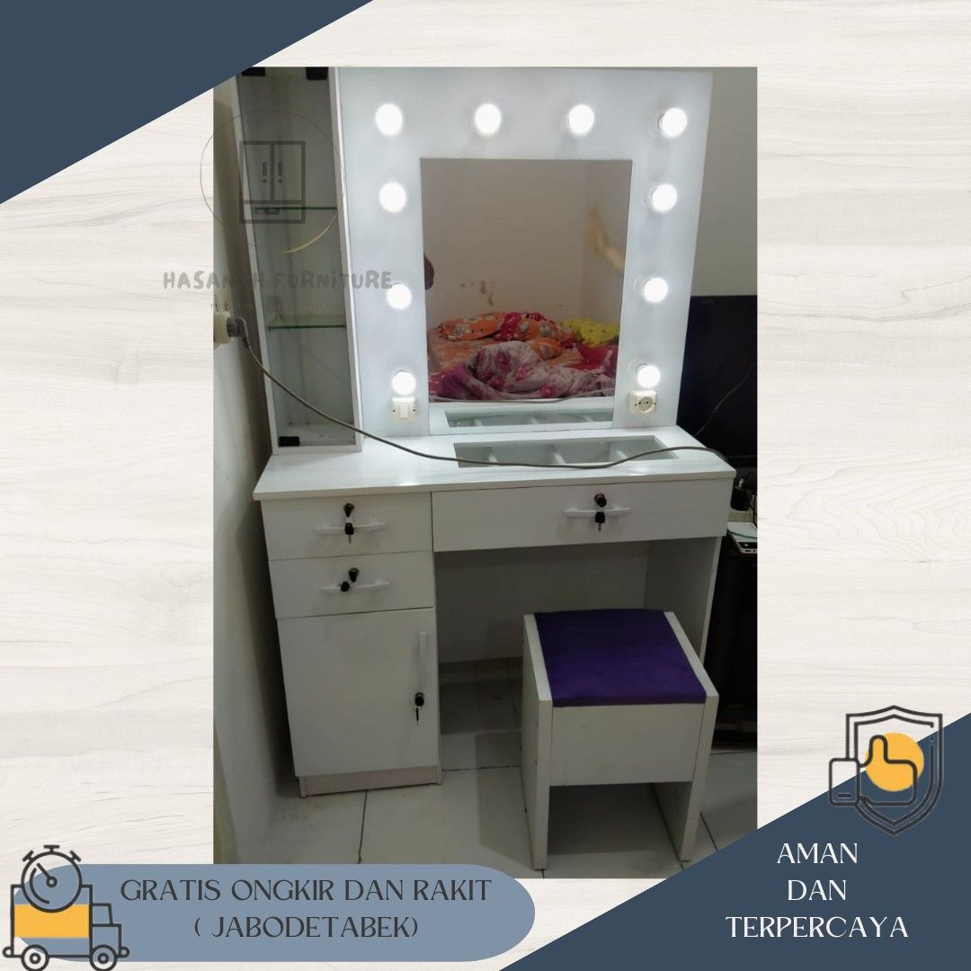 Meja rias lampu led ukuran standar murah, Perabotan Rumah di Carousell
