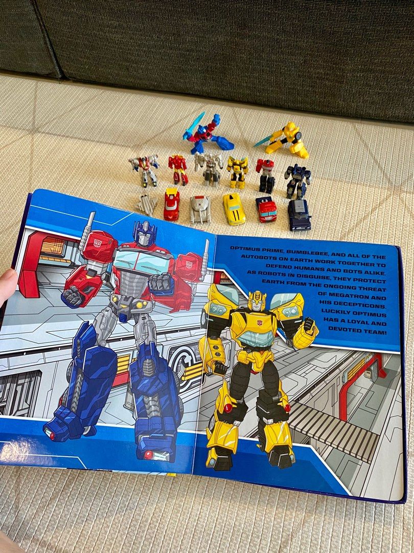 My Busy Books Transformers (includes story, 2 figurines and play-mat ...