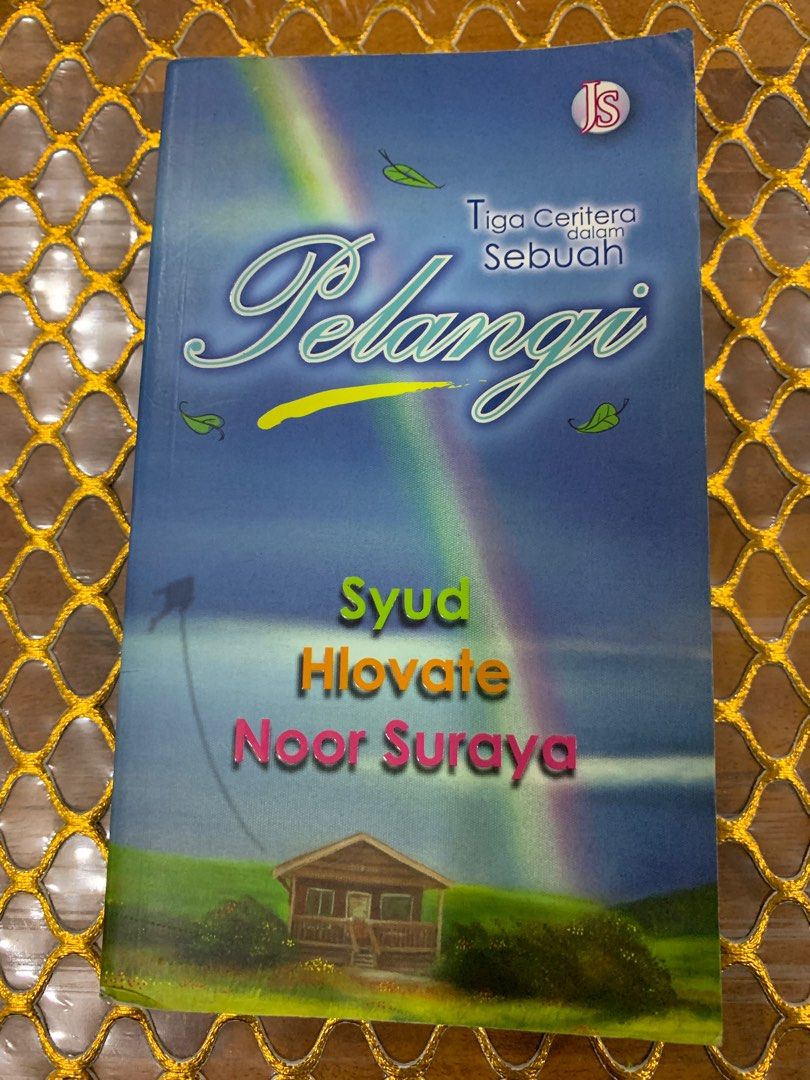 Novel Hlovate Tunas / Versus / Anthem / 5 Tahun 5 Bulan / Pelangi ...