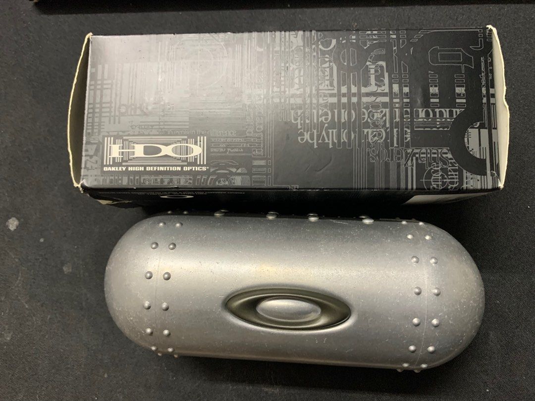 Oakley Big Metal Vault Case, Men's Fashion, Watches & Accessories ...