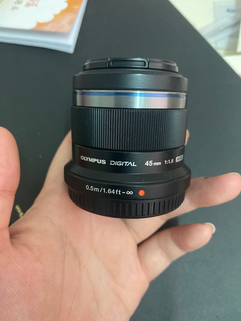 Olympus 45mm f1.8 lens, Photography, Lens & Kits on Carousell