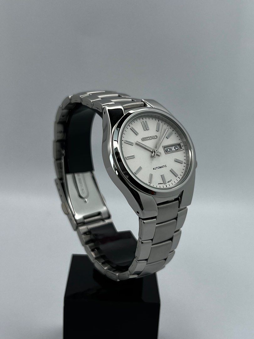 Original Seiko 5 white automatic watch 37mm 7s26, Men's Fashion ...