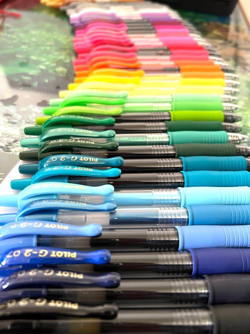 Pilot G2 Pen Set of 36 Gel Roller 0.7mm Pens Colours, Hobbies & Toys ...