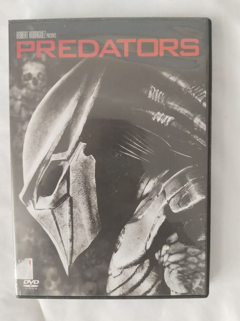 Predators DVD, Hobbies & Toys, Music & Media, CDs & DVDs on Carousell