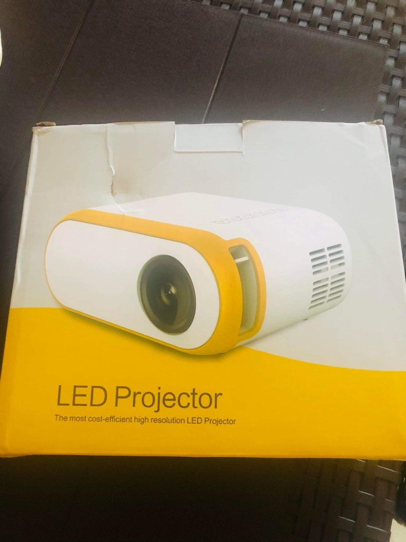 Qiaolet Z1 Projector, Computers & Tech, Office & Business Technology on ...