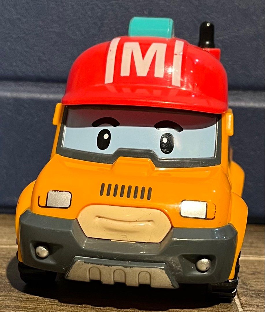 Robot car poli, mark, Hobbies & Toys, Toys & Games on Carousell