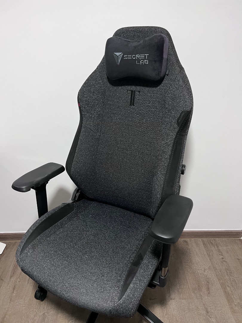 Secret Lab Chair - Titan Evo (XL), Furniture & Home Living, Furniture ...
