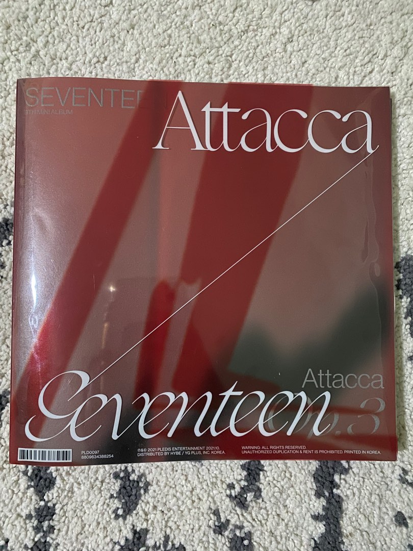 SEVENTEEN ATTACCA PHOTOBOOK + INSERTS + PC, Hobbies & Toys, Memorabilia ...