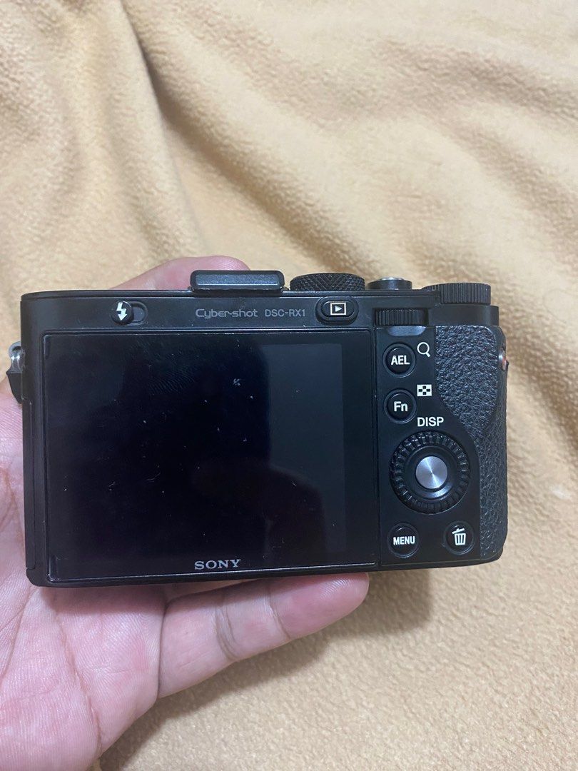 Sony Cybershot DSC- RX1 , Photography, Cameras on Carousell