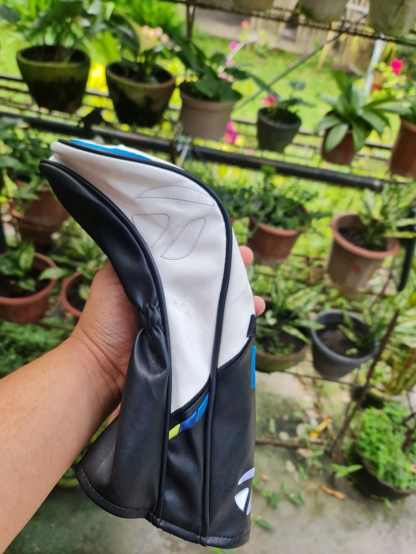 Taylormade SIM 2 club head cover on Carousell