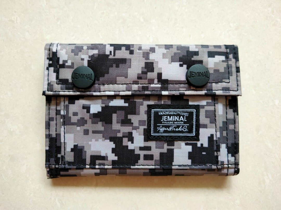 Teenage Student Wallet, Babies & Kids, Babies & Kids Fashion on Carousell