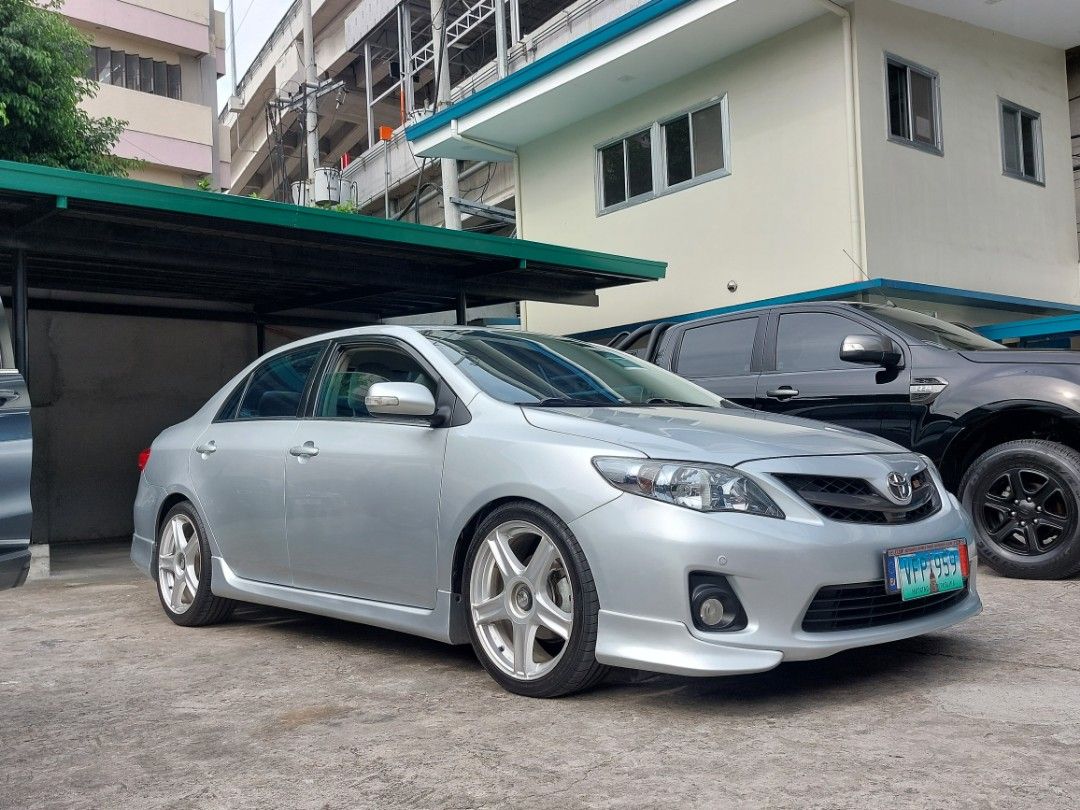 Toyota altis 2013 Toyota Altis 2.0v top of the line 43tkms Auto, Cars ...