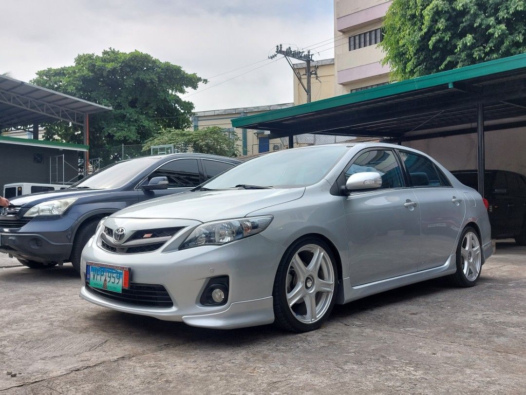 Toyota altis 2013 Toyota Altis 2.0v top of the line 43tkms Auto, Cars ...