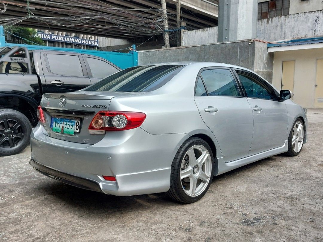 Toyota altis 2013 Toyota Altis 2.0v top of the line 43tkms Auto, Cars ...