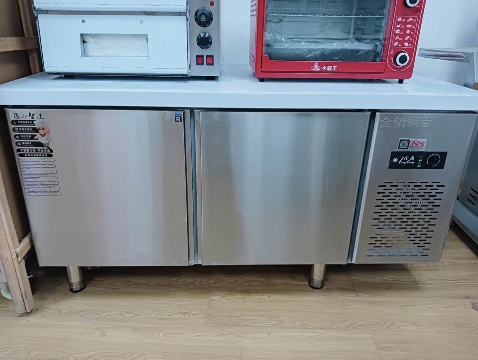 UNDERCOUNTER CHILLER/ PREPARATION TABLE, TV & Home Appliances, Kitchen ...