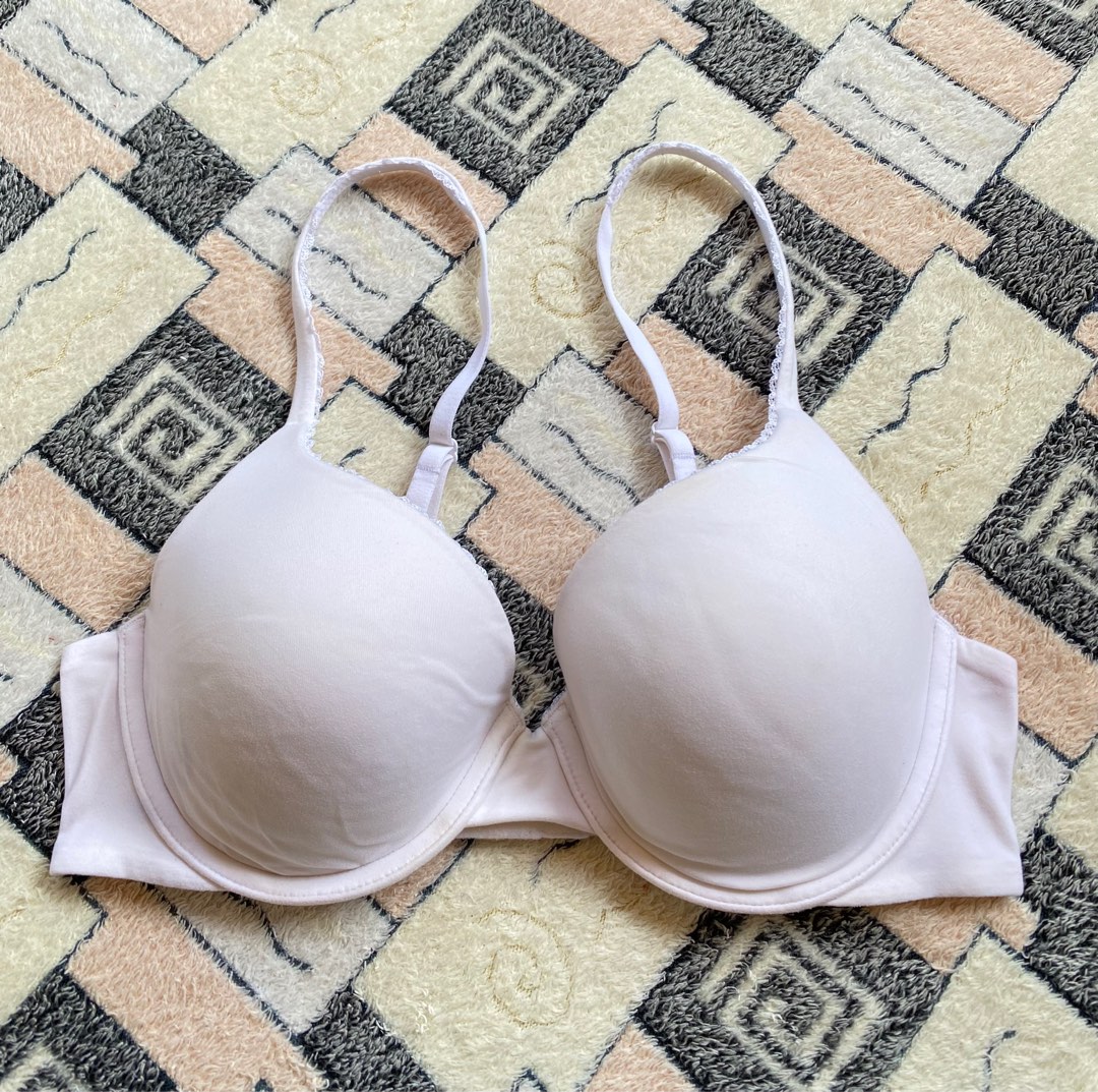 Victoria's Secret 34C / 36B, Women's Fashion, New Undergarments ...