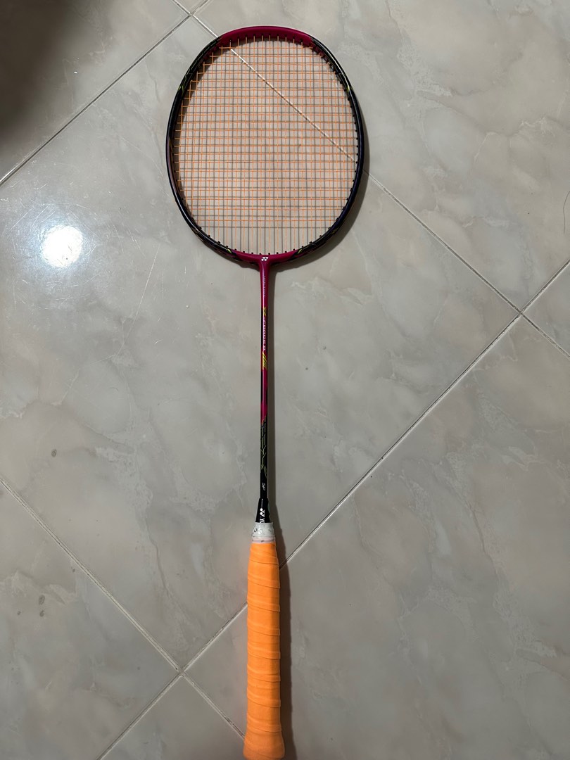 Yonex Zforce 2 lcw Badminton Racket, Sports Equipment, Sports & Games ...