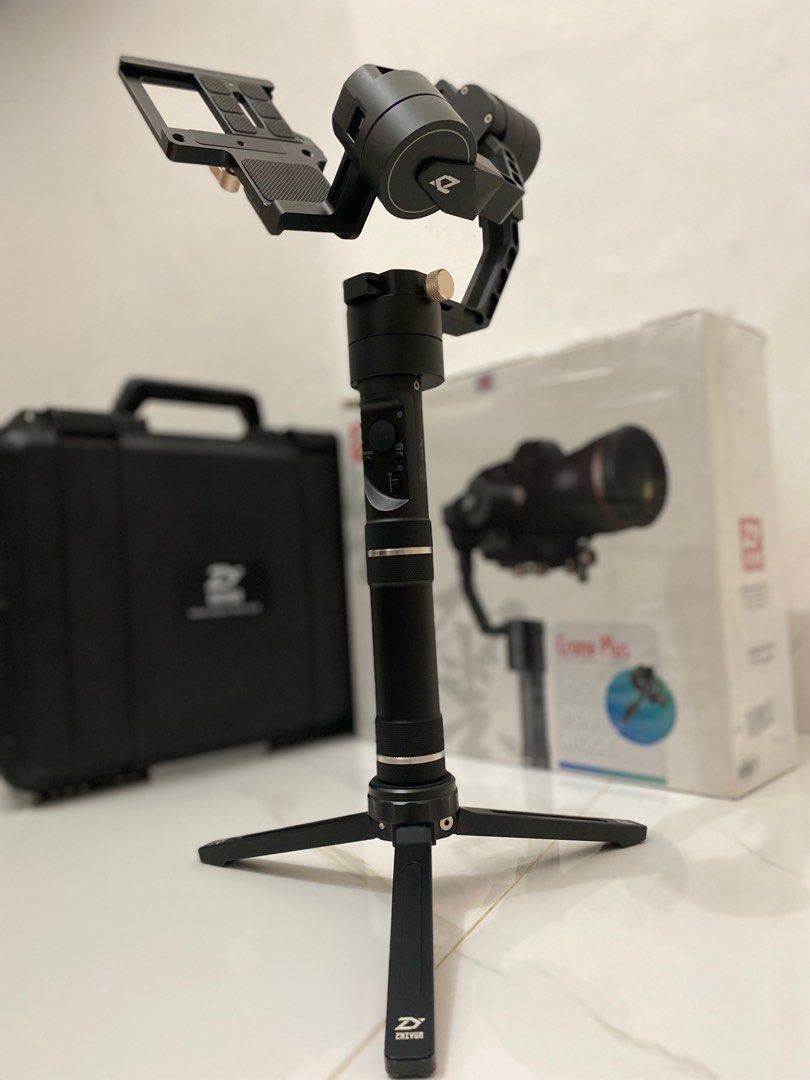 Zhiyun Crane Plus 3-Axis Intelligent Stabilizer, Fotografi di Carousell