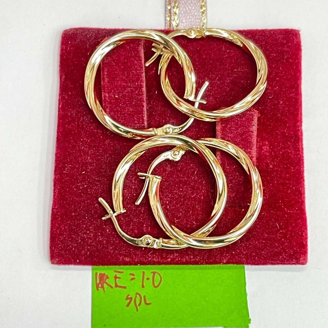 18 Karat Saudi Gold PAWNABLE, Women's Fashion, Jewelry & Organizers ...