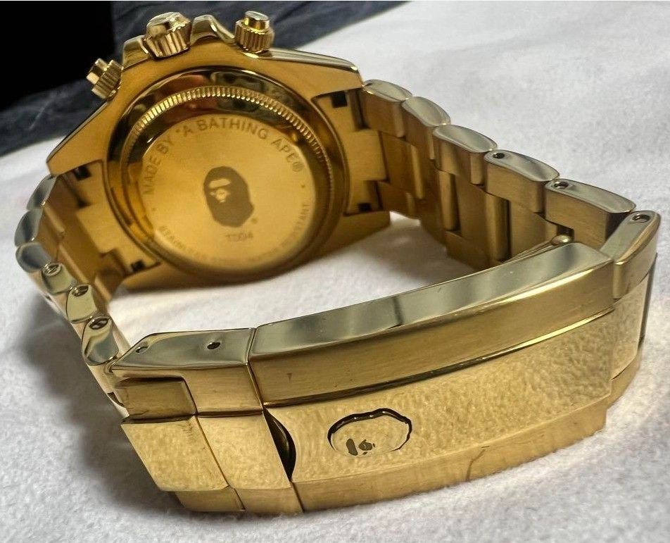 A bathing ape bapex Daytona gold on Carousell